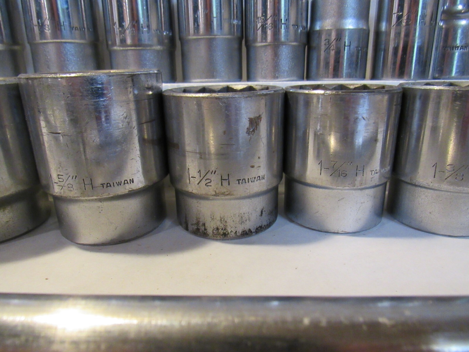 19 pc Heavy Duty SOCKET SET 2" - 3/4" Sockets /2 extenders/1 Break Bar ...