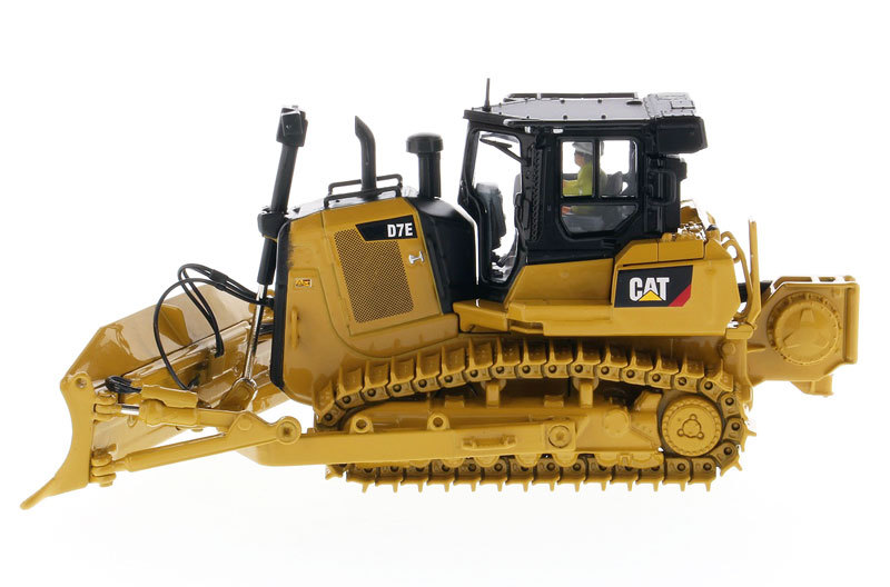 Diecast Masters 85555 Cat Caterpillar D7e Track Type Tractor Dozer in ...