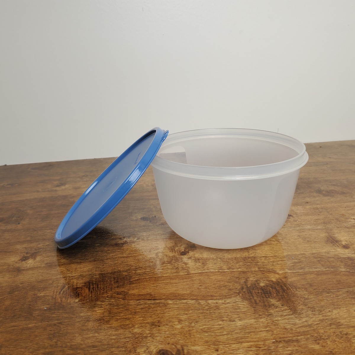 Large Clear Tupperware Bowl