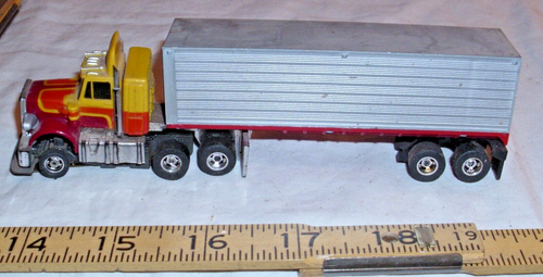 AURORA AFX RIG SEMI TRUCK SLOT CAR 1970s IN YELLOW & PURPLE SLOTLESS | eBay
