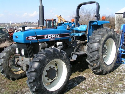 Tractors - Ford Tractor - 3