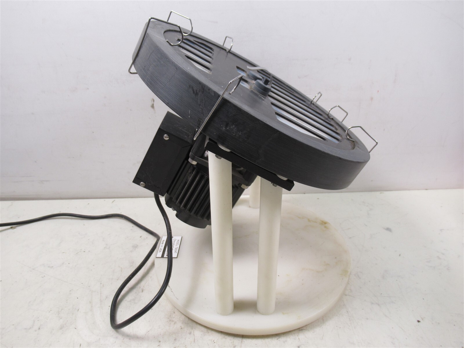 Harrison Research Chromatotron 7924T Centrifugal Thin-Layer ...