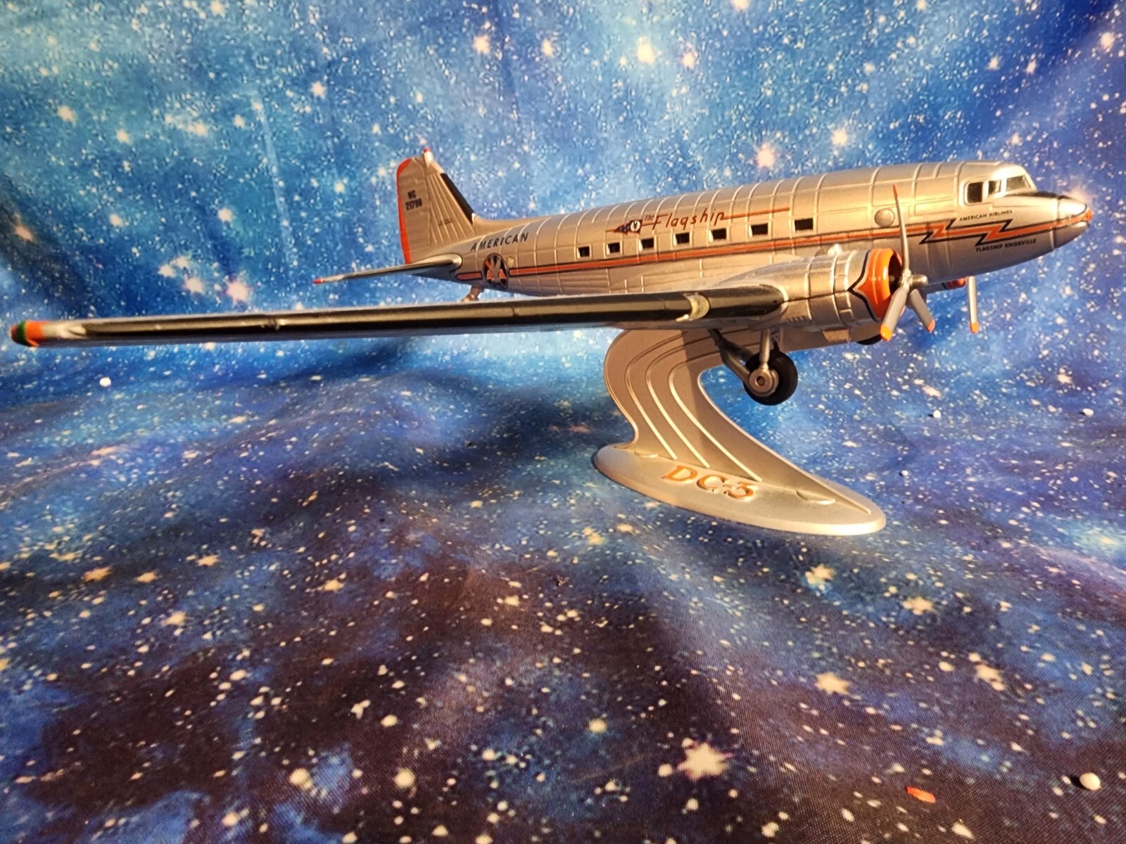 Vintage Ertl DC-3 American Airlines "The Flagship" Large Metal Airplane ...