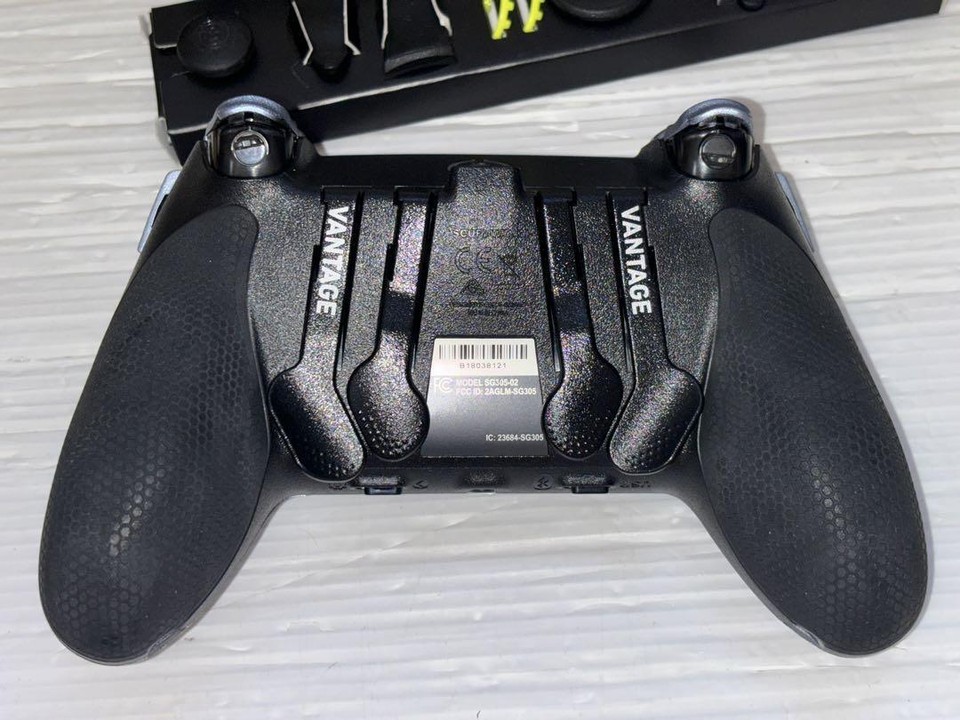 SCUF Vantage Wired/Wireless Controller for Sony PlayStation4 PS4 Silver ...