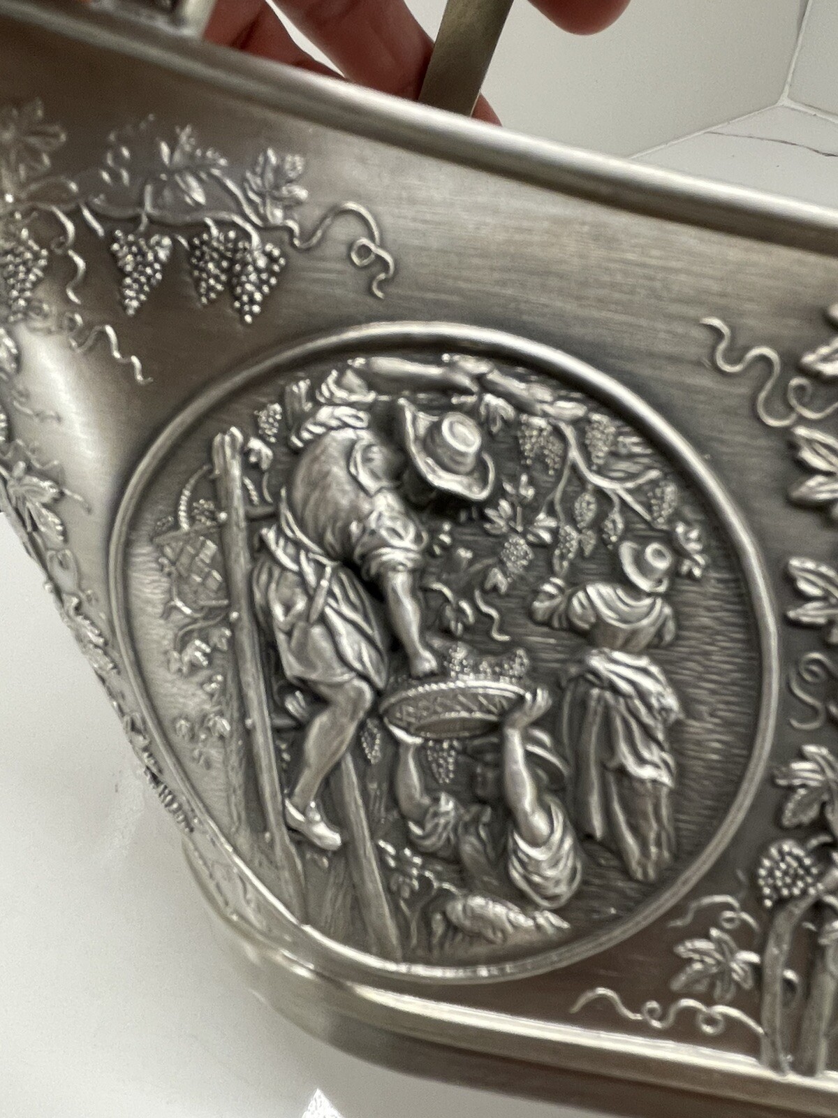 VINTAGE ARTINA SKS ZINN 95%PEWTER WINE BOTTLE HOLDER. | eBay