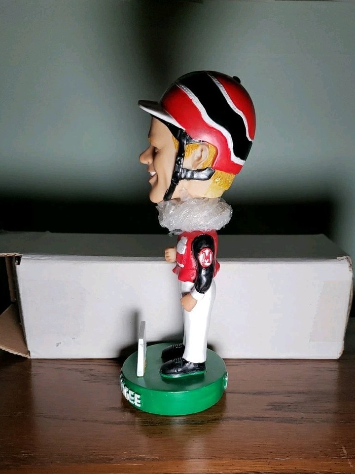 DAVE MAGEE Harness Racing Hall Of Fame BOBBLEHEAD APC Surburban Downs ...
