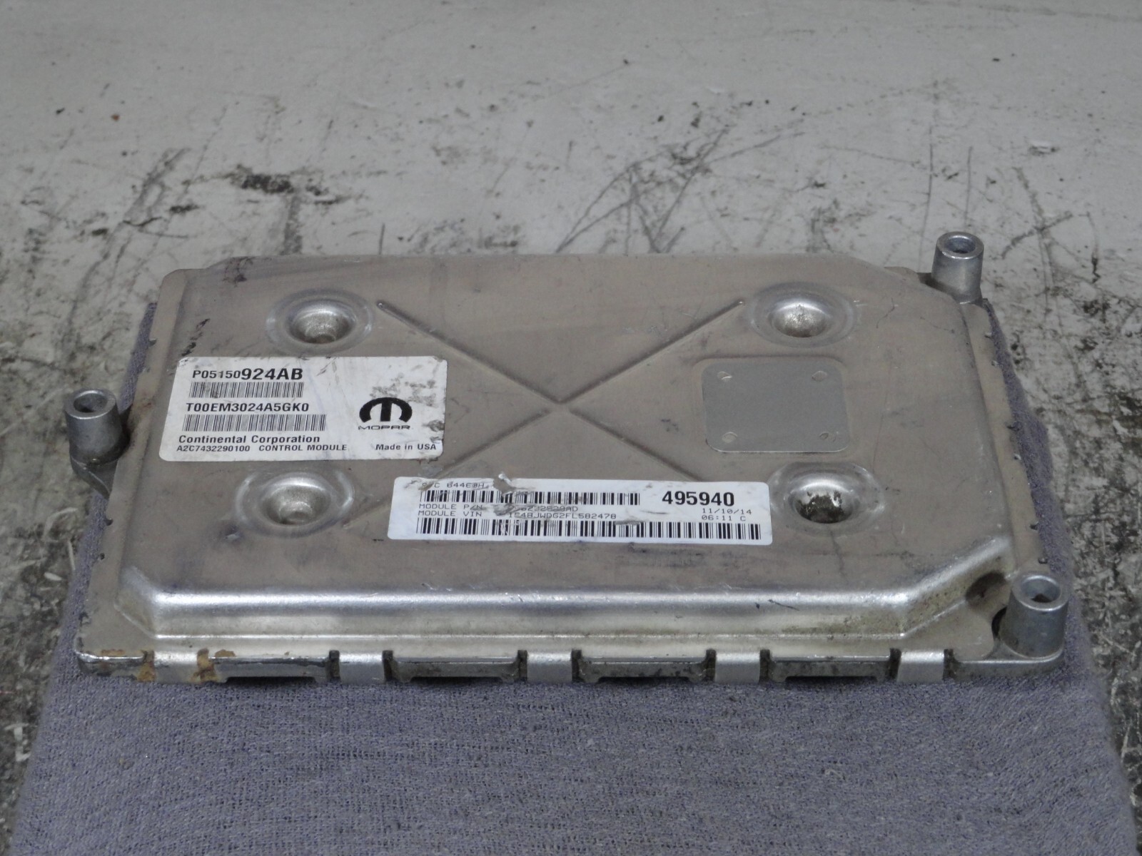 2015 Jeep Wrangler P05150924AB Computer Brain Engine Control ECU ECM ...