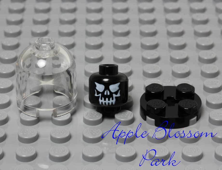 NEW Lego Black SKELETON SKULL - Evil Halloween Monster Display Case ...