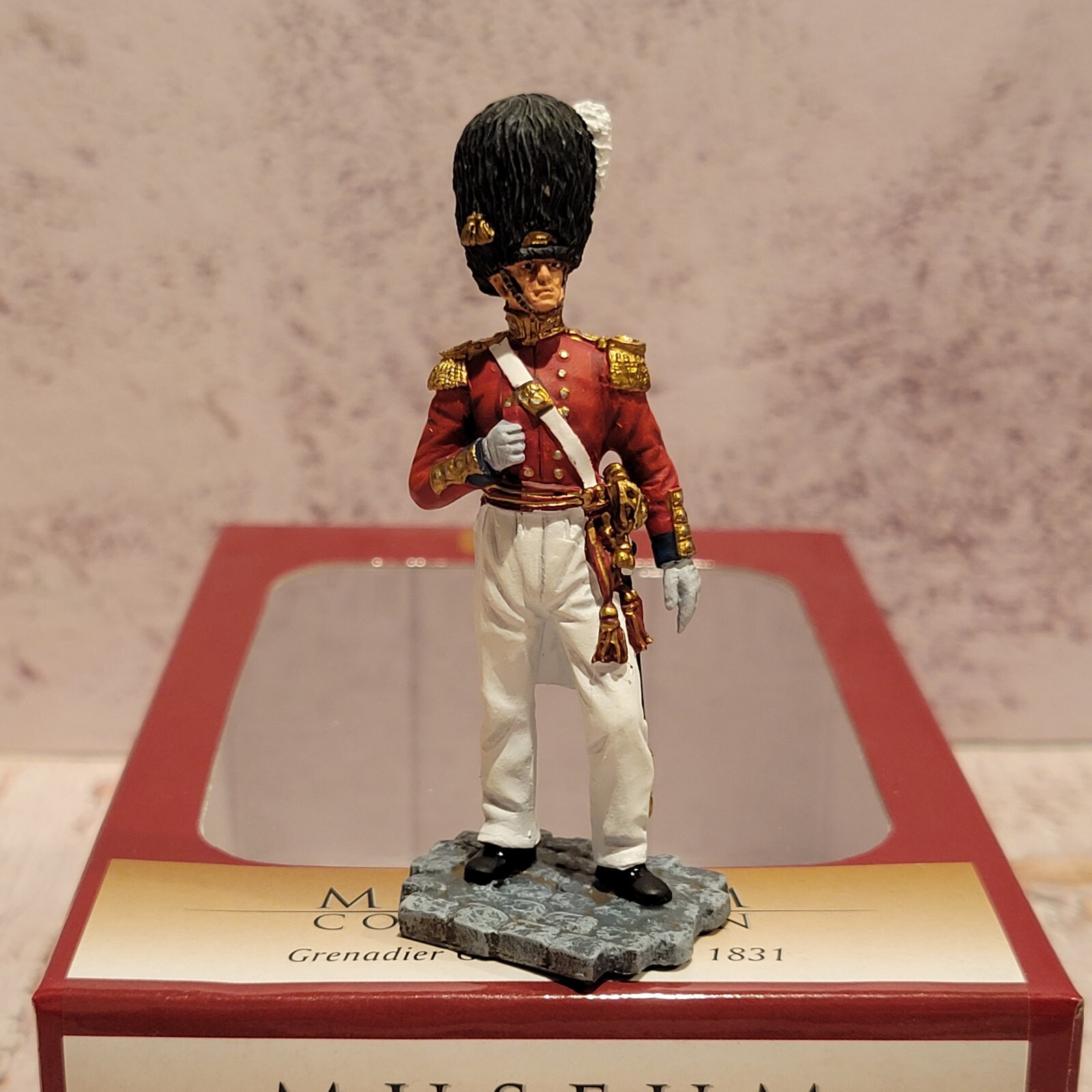 BRITAINS MUSEUM COLLECTION 10044 BRITISH GRENADIER GUARDS OFFICER 1831 ...