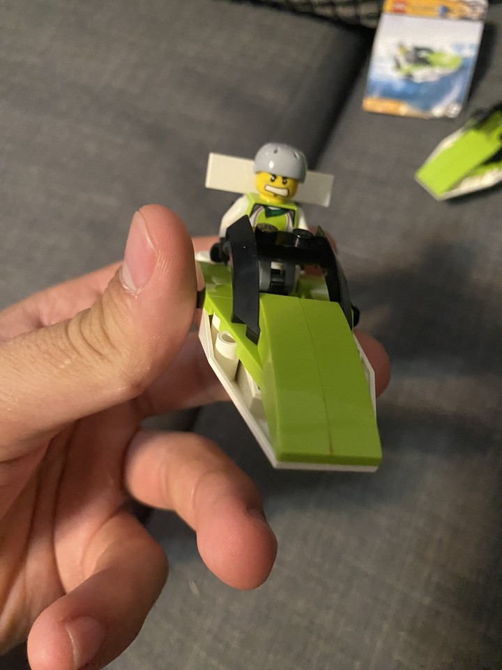 LEGO World Racers Race Powerboat Boat Minifigure & X2 Full Complete Set ...