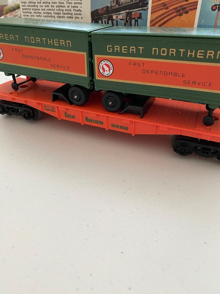 Lionel 6-9352 CN&W 6-9333 SP & 9282 GN Flat Car W/ Vans Mint! | eBay
