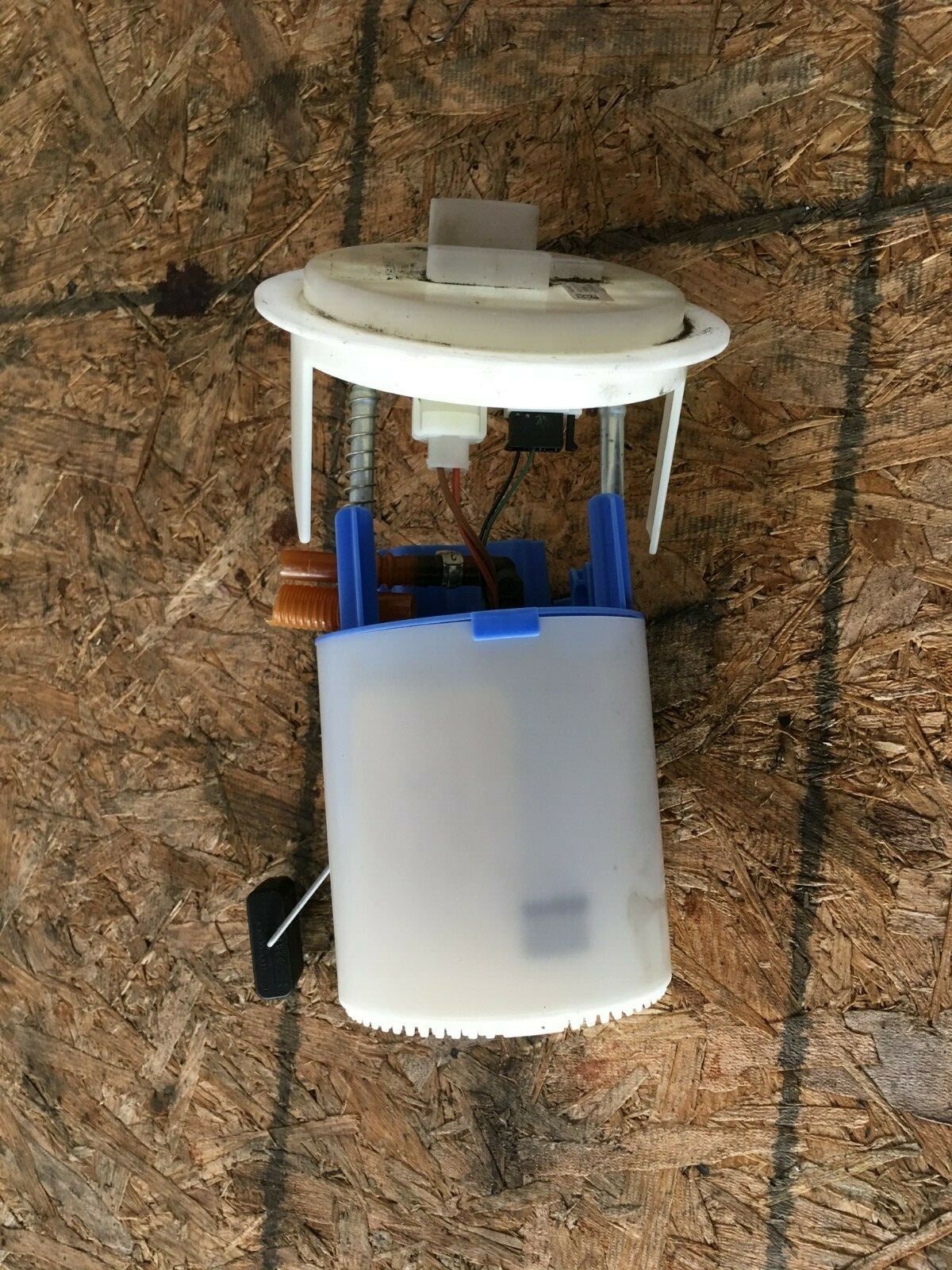 OEM MERCEDES BENZ W204 W212 C & E CLASS GAS FUEL PUMP 2044700794 | eBay