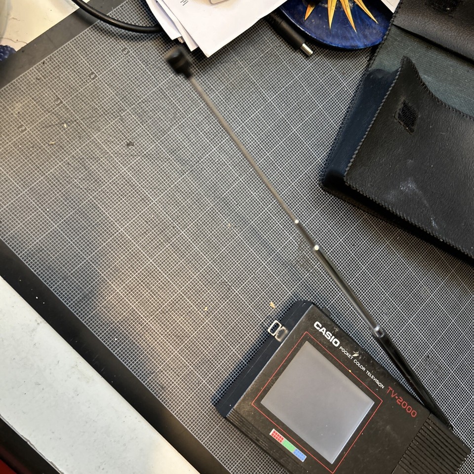 CASIO POCKET COLOR TELEVISION TV-2000 1986 small portable television ...