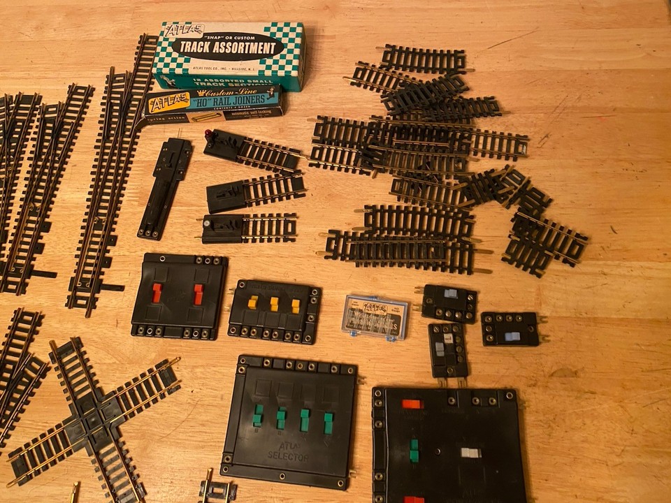 Huge Lot 150 Pc + Atlas HO Scale Code Track Switches Crossings Etc | eBay