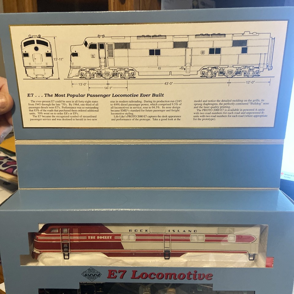Life-Like HO #21068 Rock Island Proto 2000 Series E7 Locomotive w/mars ...
