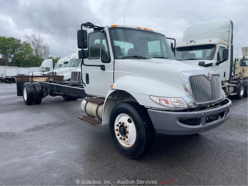 2019 International 4300 SBA S/A Cab & Chassis Truck Cummins Lift Gate ...