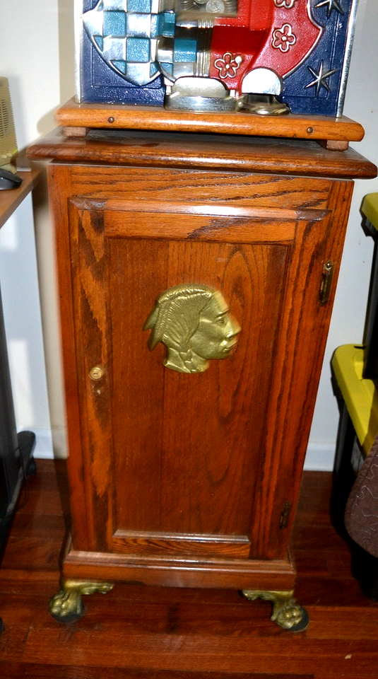 Mills 25c Castle Front Slot Machine circa 1940's w/Stand---Grrreat ...