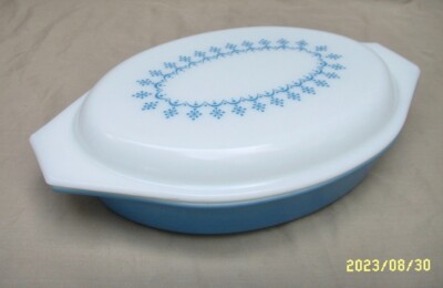 VINTAGE PYREX BLUE SNOWFLAKE GARLAND 1 QT DIVIDED CASSEROLE DISH WITH ...
