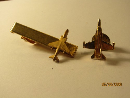 Vintage McDonnel Douglas Fighter Jet Tie Bar & Lapel Pin Set Fighters ...