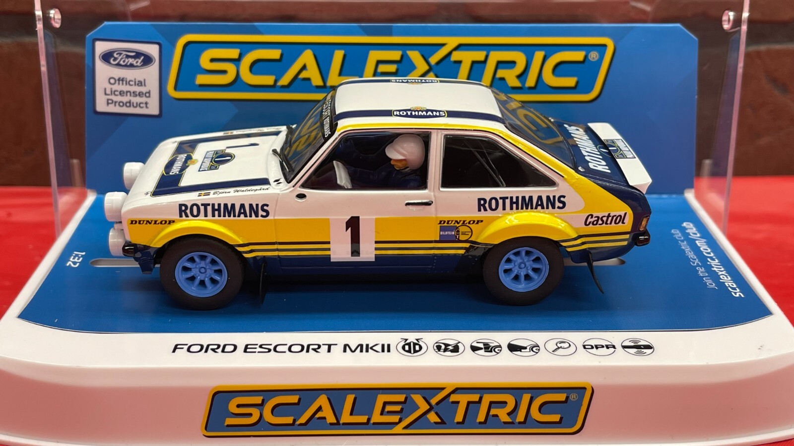 Scalextric 1:32 Slot Car C4396 Ford Escort MKII - Acropolis Rally 1979 ...