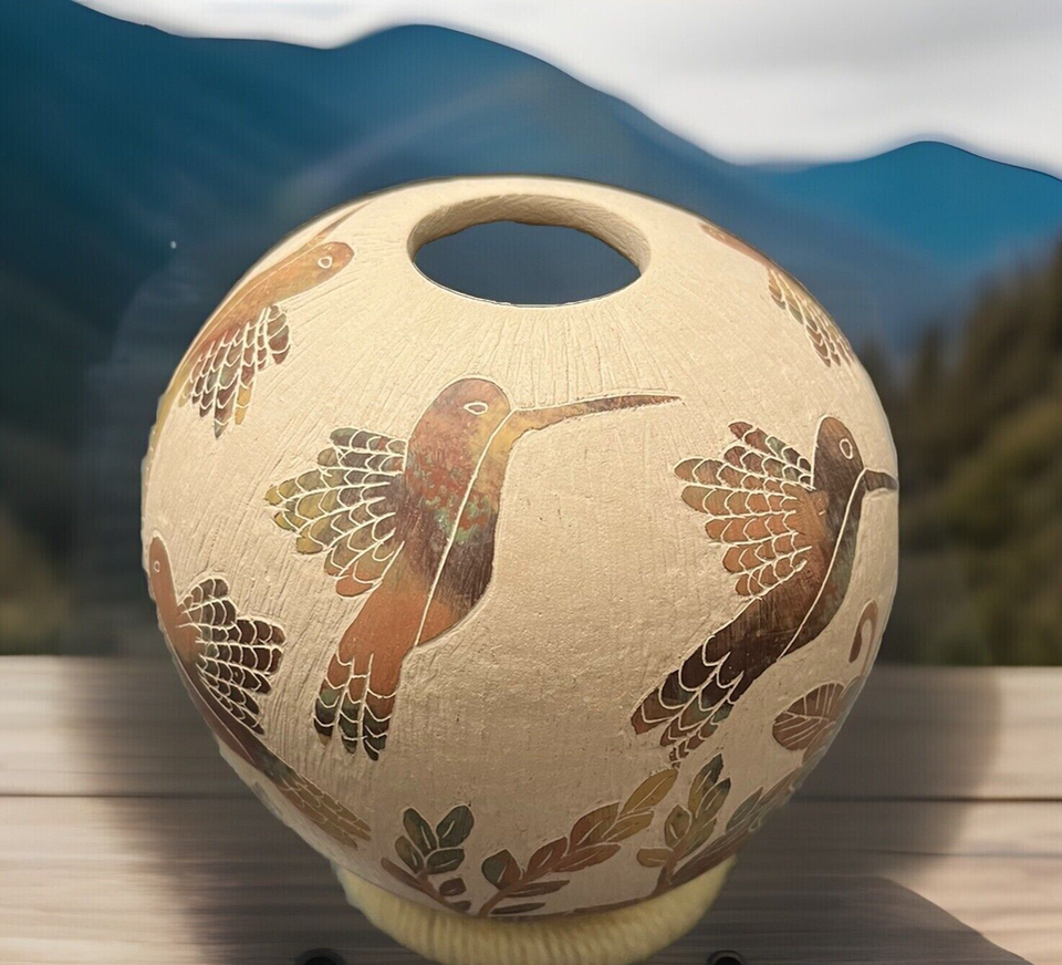 Mata Ortiz Pottery Armida Corona Vase Olla Hummingbird Sgraffito Art ...