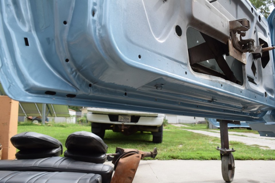 1970 Dodge Challenger R/T 383 4 speed B3 Blue with B5 stripe | eBay