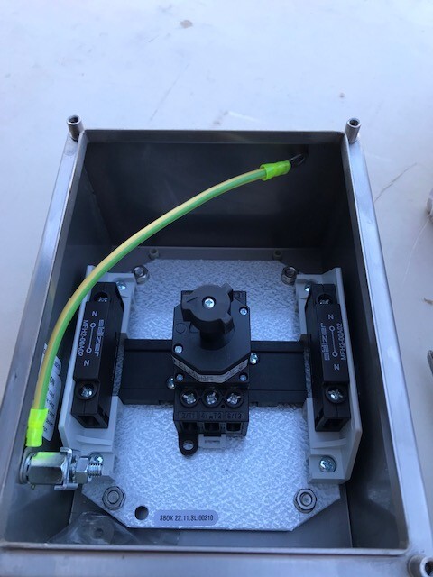 Salzer H216-41300-A02? IP66 Stainless Steel Rotary Switch Box ...