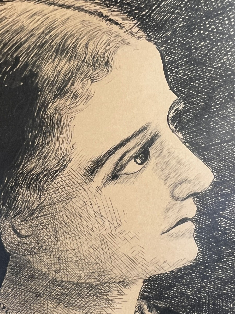 Daisy Davison's Instagram, Twitter & Facebook on IDCrawl