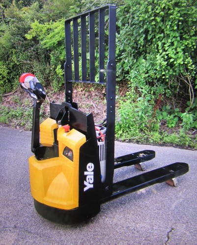 Yale MPB045VG Electric Pallet Jack Truck w/ 24v battery | eBay