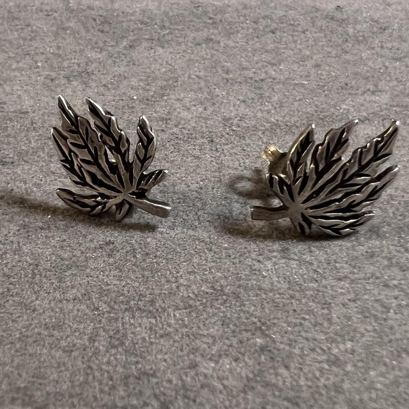 Vintage Designer Marijuana Leaf Sterling Silver Stud … - Gem