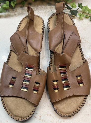 Auditions Womens Spirit Brown Flat Sandals 10M Leather Upper Adjustable ...