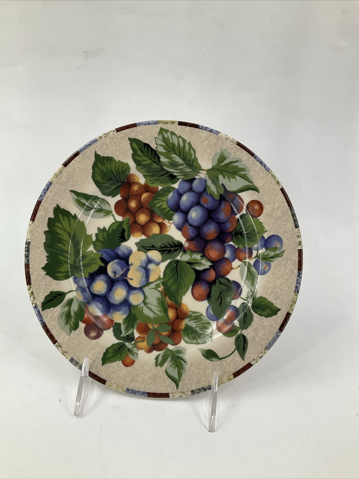 Oneida Sakura Sonoma 8" Salad Plate Beige Stoneware Grapes Floral Red ...