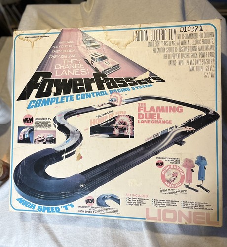 70s Lionel HO Slot Car Race Track Set POWER PASSER With Box 2 Red Cars ...