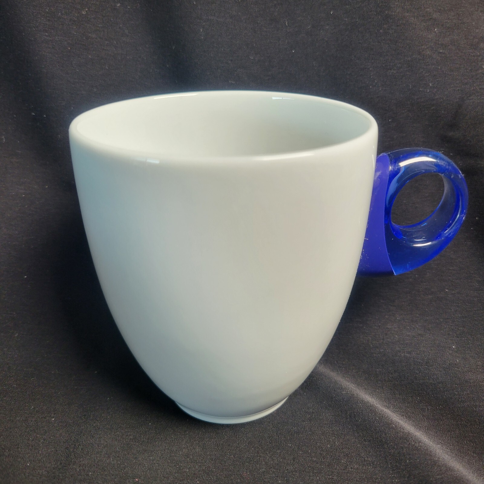 Guzzini Blue Acrylic Handle White Porcelain Mug Italy 12 oz | eBay