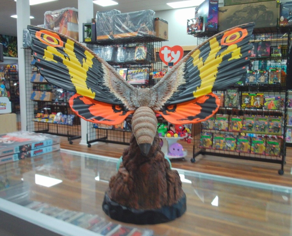 Godzilla Tokyo SOS Mothra Premium Scale Statue 2022 Mondo New 585/700 ...