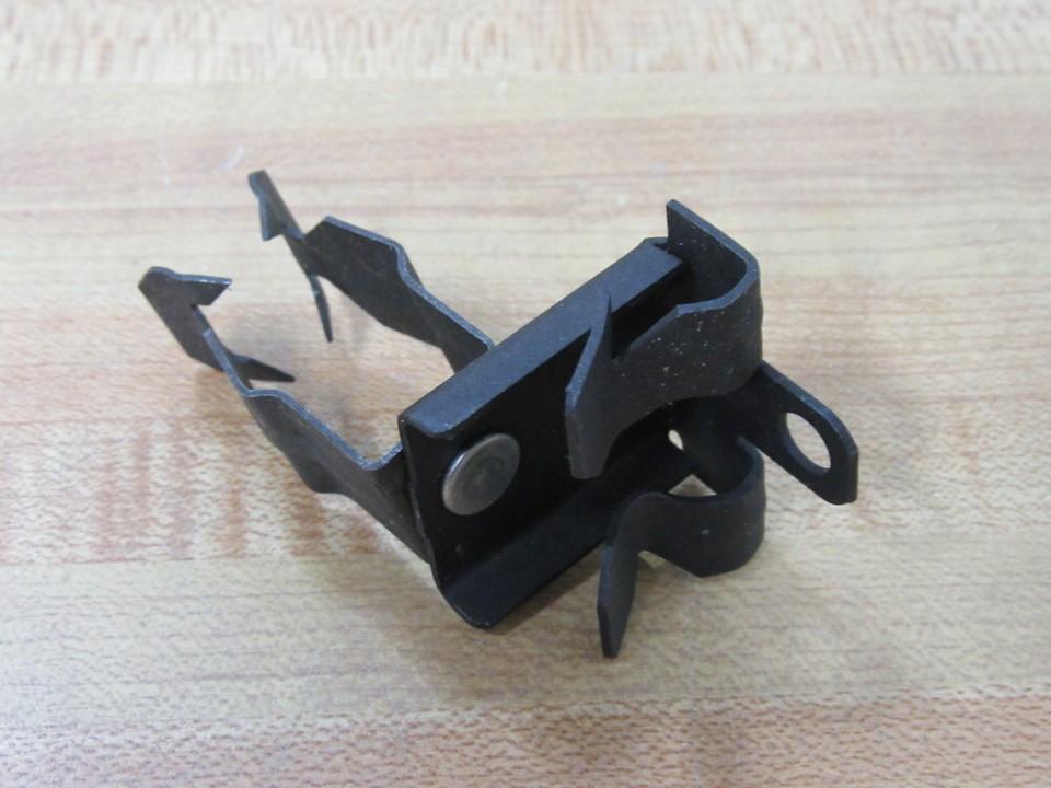 Erico Caddy 12P24 Combo Conduit Hanger Clamp (Pack of 98) | eBay