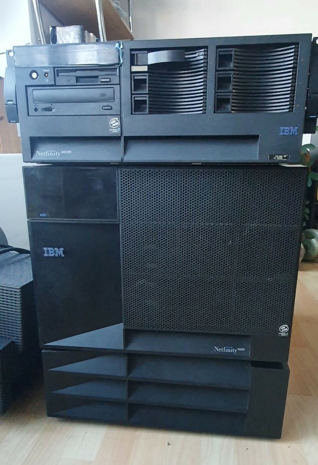 IBM Netfinity 5500 M20 8662-4RY & 6000R 8682 - PIII XEON SERVER BUNDLE ...