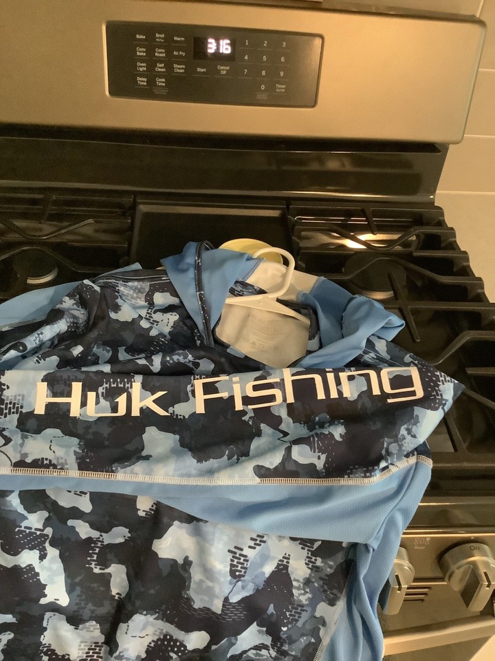 Huk Performance Fishing Men's Icon X Refraction Camo Hoodie | eBay