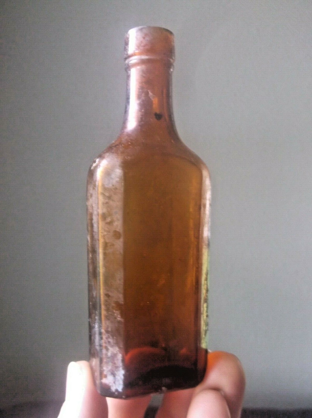 NICE AMBER MINIATURE BITTERS BOTTLE 1890'S ERA DUG IN RECENT VIDEO L@@K ...