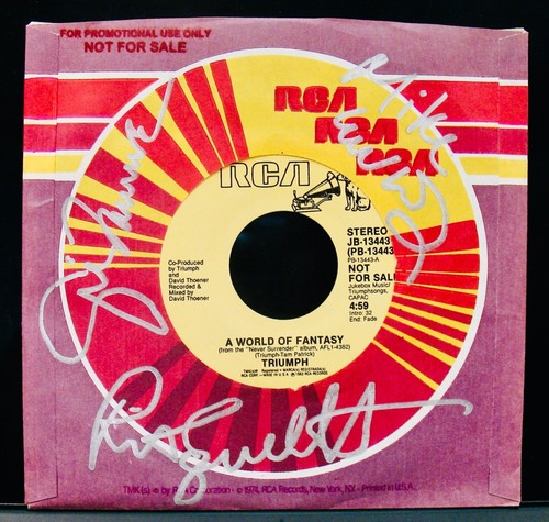 TRIUMPH~Rik Emmett~Gil Moore~Mike Lavine Signed A WORLD OF FANTASY ...