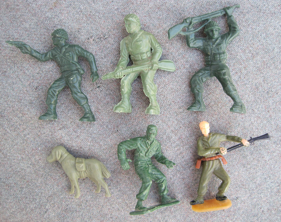 28 VINTAGE 1960s MARX, MPC, PALMER, REMCO, PLASTIC PLAYSET FIGURES ARMY ...