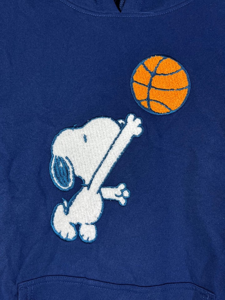 Peanuts Snoopy Basketball Mens Hoodie Large Blue | eBay