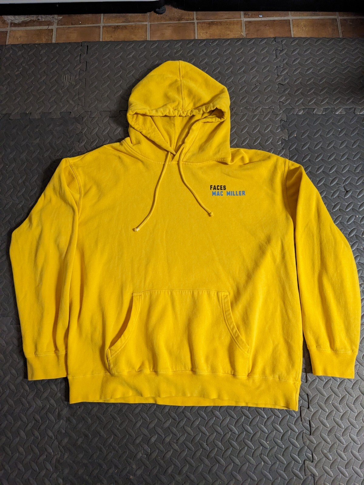 Mac Miller RIP Faces 2021 Official Hoodie Large Rare … - Gem