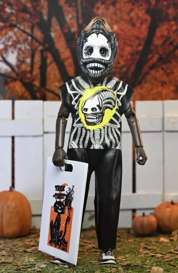 NEW NECA Ben Cooper Witch Dracula Alien Vampire Gremlins Beetlejuice ...