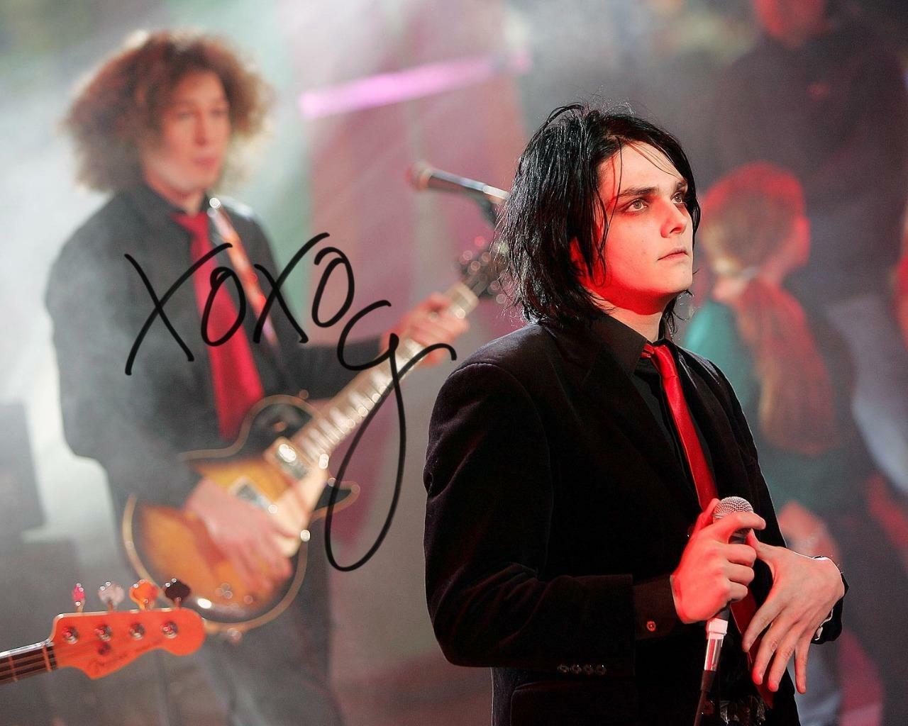 GERARD WAY My Chemical Romance SIGNED AUTOGRAPHED 10X8 REPRODUCTION ...