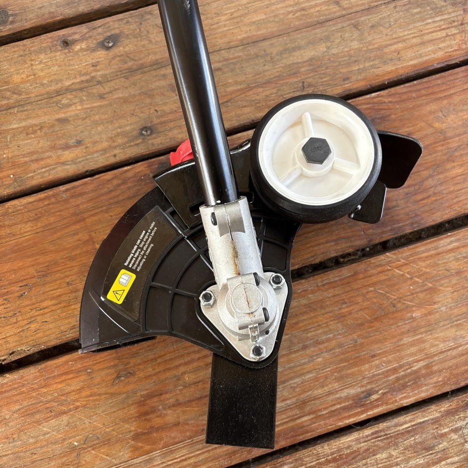 New Trimmer Plus LE720 String Trimmer Lawn Edger Lightweight Power ...