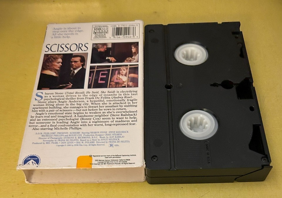 Scissors VHS 1991 Paramount Sharon Stone, Steve Railsback, Michelle ...