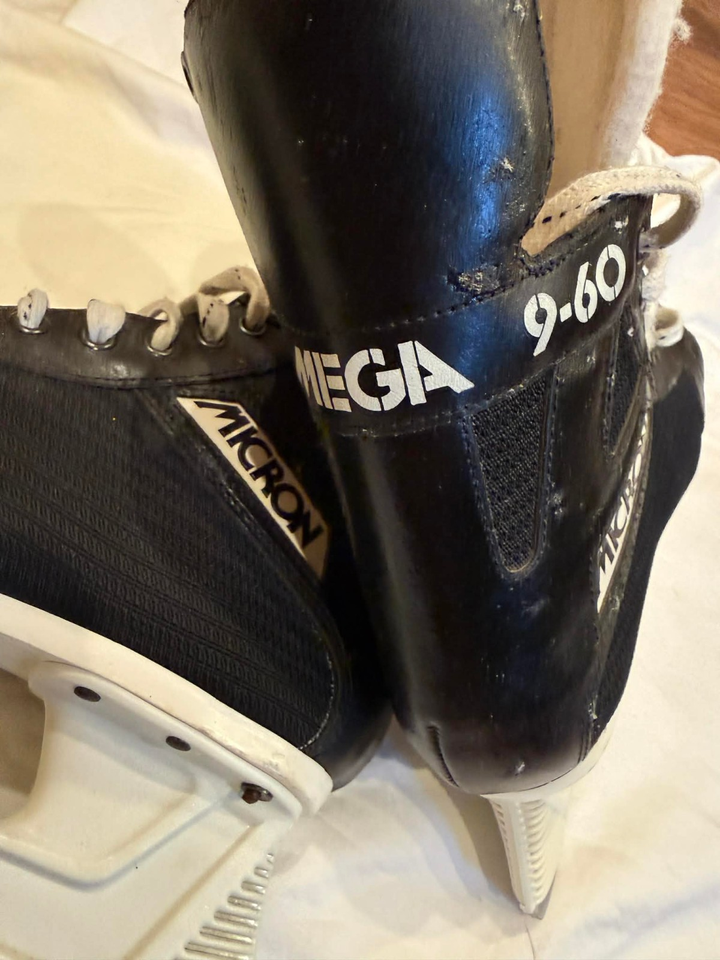 Vintage Canadian Made Micron Mega 9-60 Hockey Skates sz 9 - EXCELLENT ...