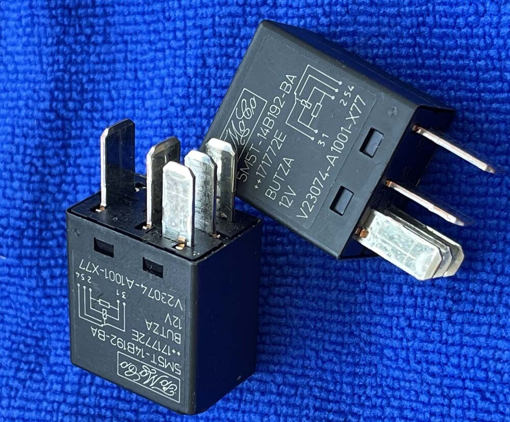 1PCS New 12VDC V23074-A1001-X77 Automotive Relay 5M5T-14B192-BA 5Pins ...