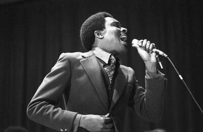 MUSIC OLD PHOTO 1970s Gospel Singer Jessy Dixon Performs Onstage | eBay ...